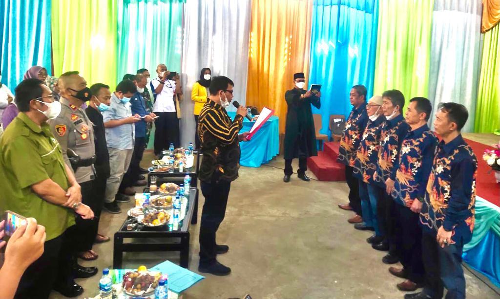 19 kelompok Peternak Sapi Perah Sepakat, Pengurus KUD Mandiri ...